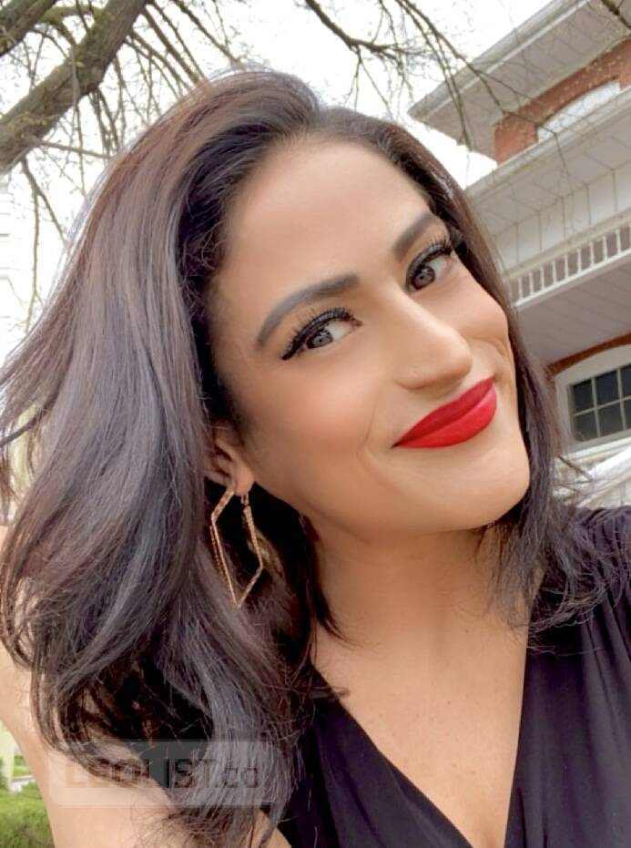 Throat goat queen &proud of it. Party, Duo, Couple friendly ...