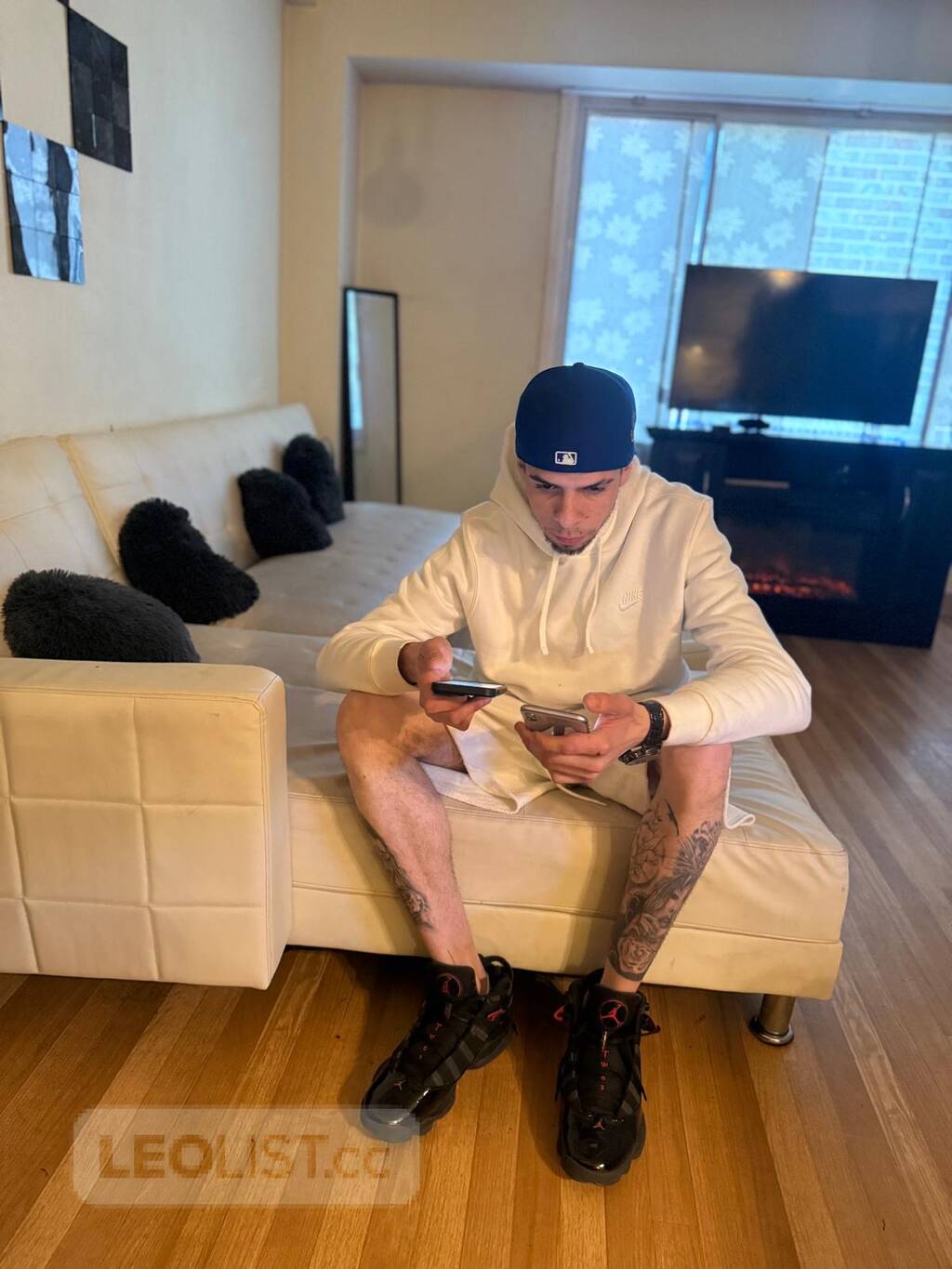 Explain time with me In Toronto ON Colombian | City of Toronto ...