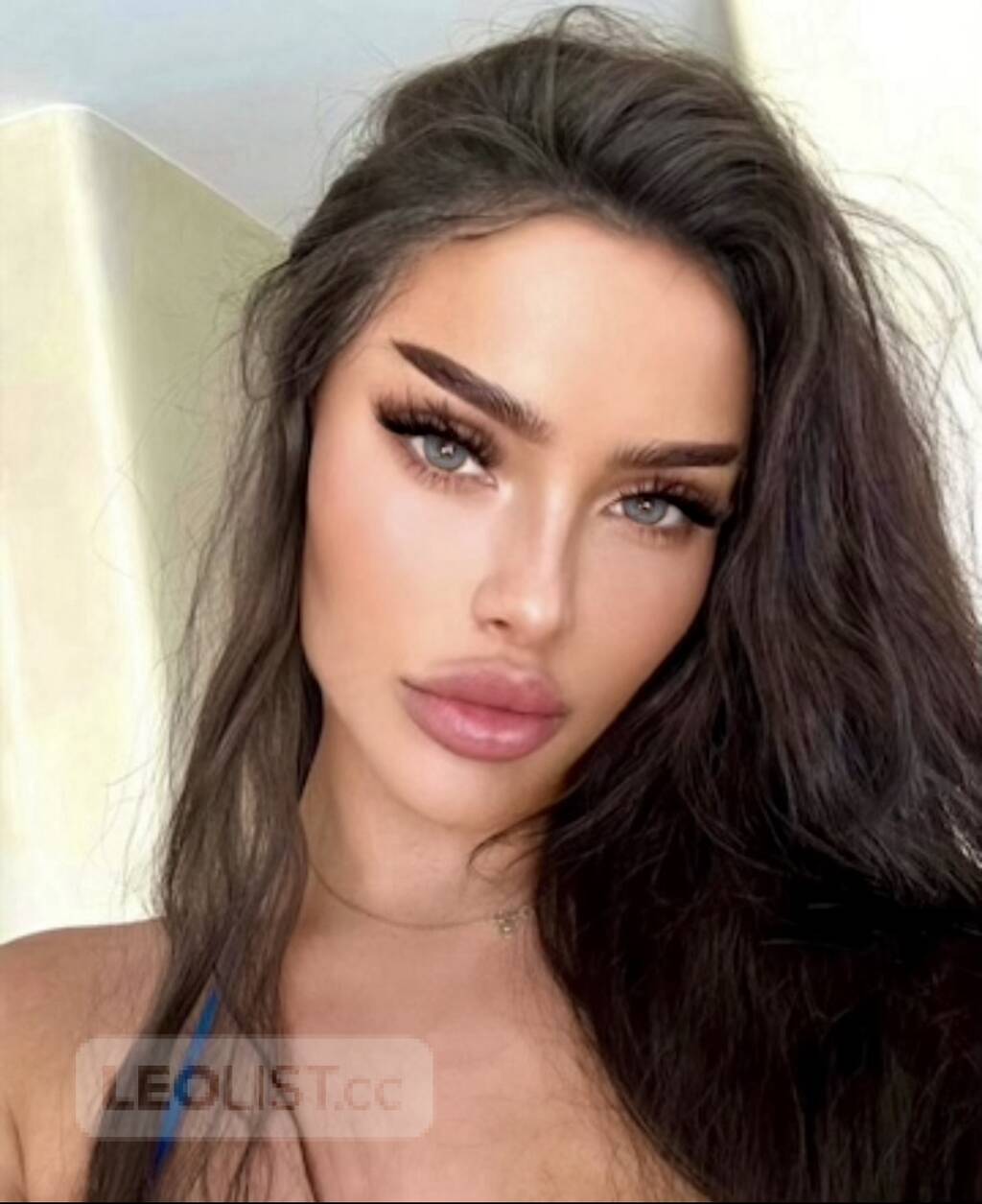 STUNNING CHICK WITH A D!CK C8 come suk it | Vancouver | Metro Vancouver ...